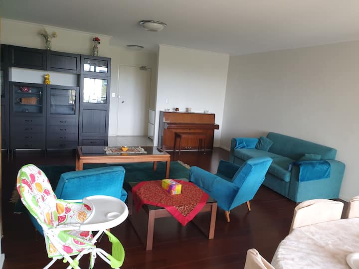 3b/r Unit With Tennis Courts+1parking $50pw - Hornsby