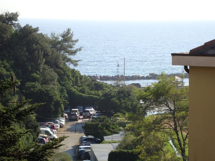 Appartamento  2/4 Posti  Cin It010037c2kwpeuwng - Moneglia