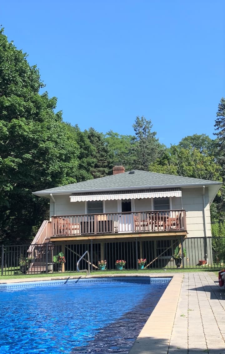 North Fork Ranch With Pool - Southold, NY