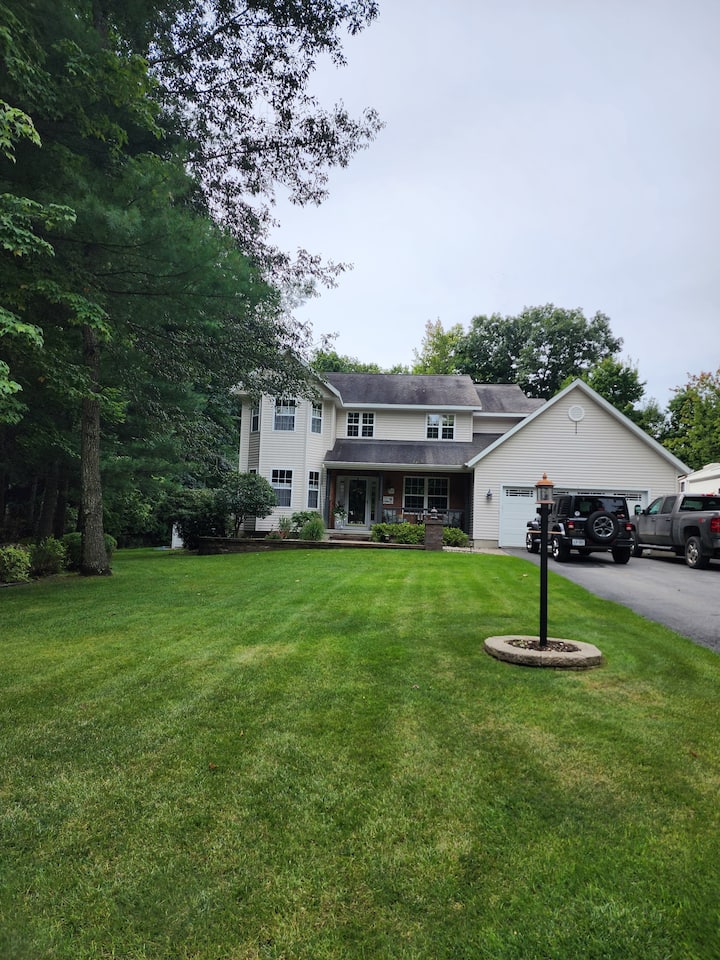 Spacious 5 Bedroom Home With Pool , Patio
Fire Pit - Saratoga Springs, NY