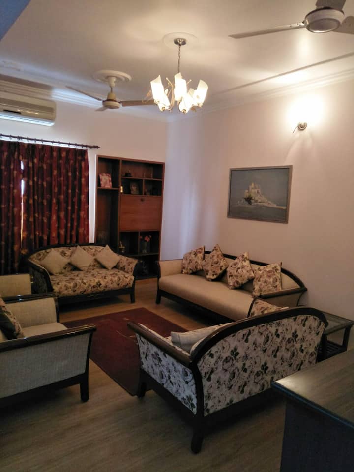 Bully And Pams Home - New Delhi