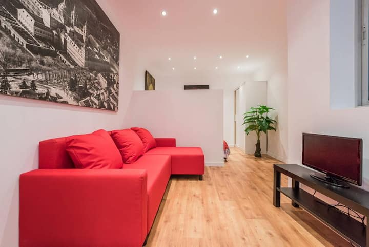 Estudio Con Excelente Ubicación, Wifi Y A/c - Madrid