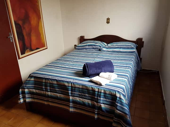 Casa Com 3 Quartos Sendo Uma Suite - Ribeirão Preto