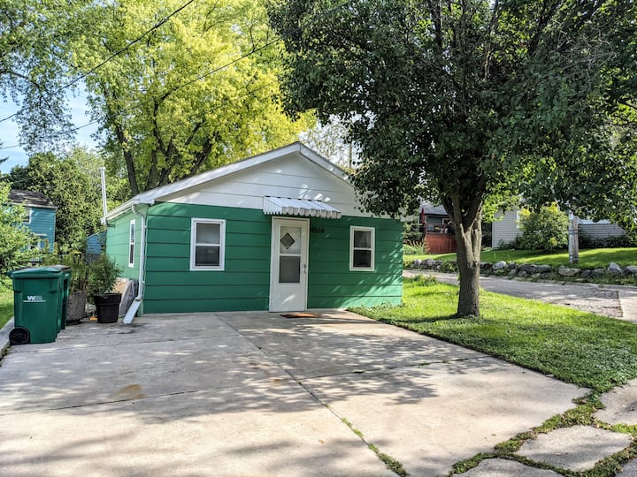 The Little Green Birdhouse-mcfarland/monona - Madison, WI