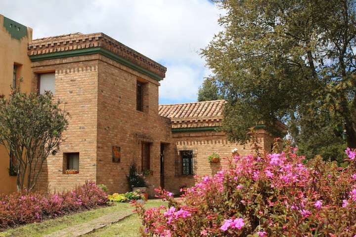 Beautiful Countryside Home - Sesquilé