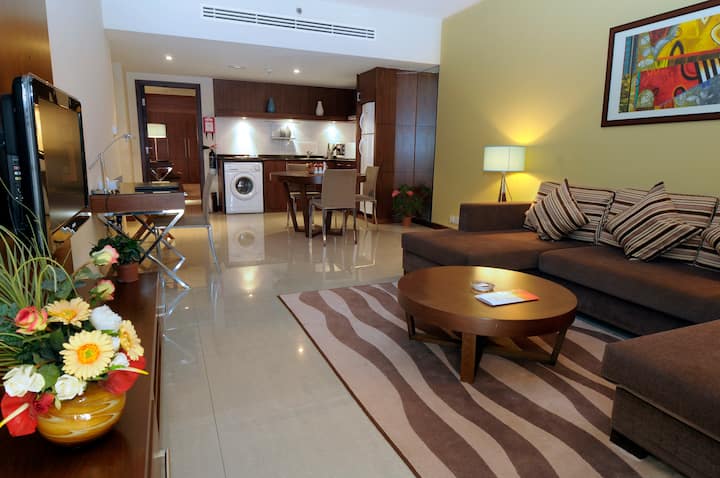 Fully Furnished One Bedroom With Living Area - Abu Dhabi