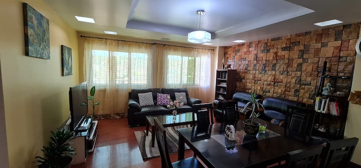 Comfy & Spacious 2 Bedroom Suite With Parking - Baguio