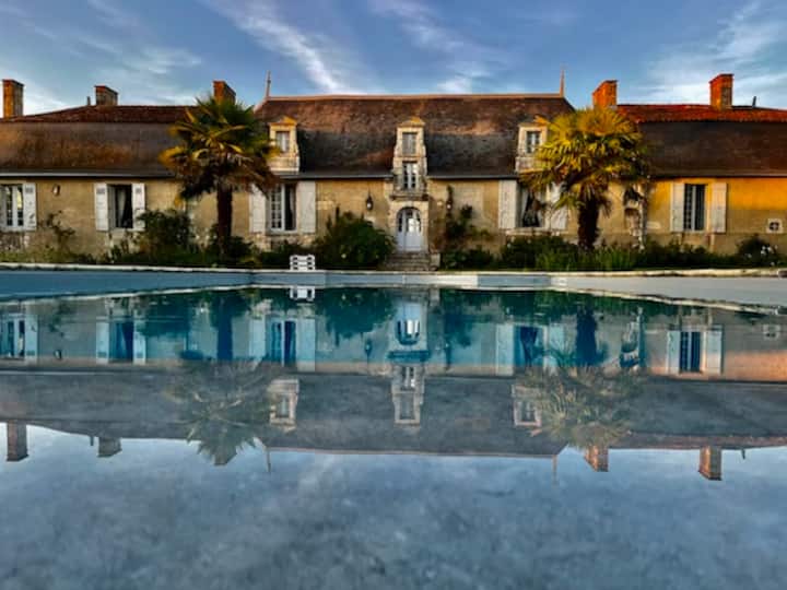 Gîtes Privatisés Avec Piscine (20 Personnes) - Chasseneuil-du-Poitou