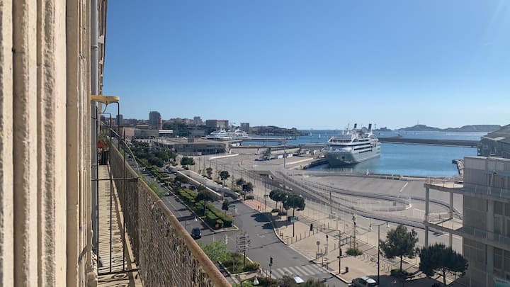 Balcon Vue Mer Au Cœur De La Ville - Classé 3*** - Vieux-Port de Marseille