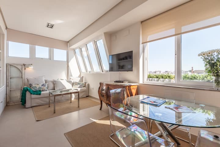 Brand New Bright 2br Apartment, Downtown Sevilla - Seville