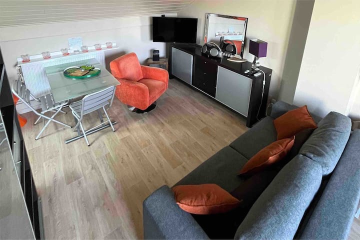 2p 45m/terrasse 20m2/parkprive/centvil 15´tram - Orléans