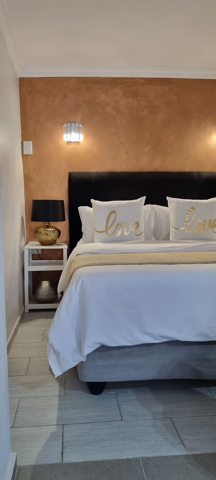 @The Throne - Johannesburg South