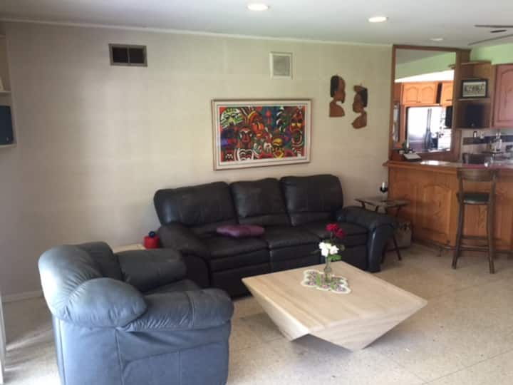 Your Home Away From Home 2 - Inglewood, CA