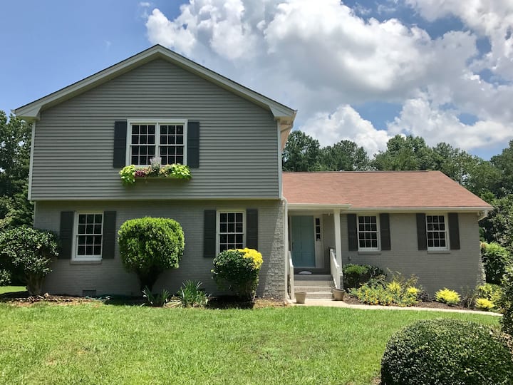 Make Yourself At Home - Alpharetta, GA