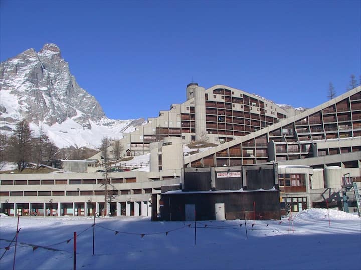 Luxury Three-room Apartment In Cervinia Sci And Sauna, Facing Ski Slopes. - Arolla