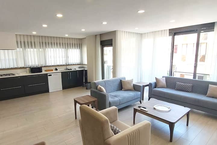 9 Central Location, Close To Beaches And Anywhere - Antalya