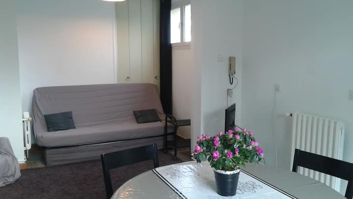Grde Chambre- Déplacement Pro- 3  Km Cv Bus Direct - Nîmes