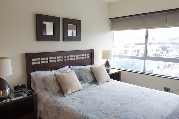 Suite 907amoblada  Frente Mall Del Sol Buena Vista - Guayaquil