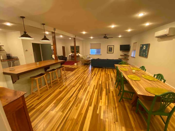 Heart Of Downtown Loft! #4 - Hickory, NC