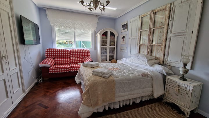 Corazón Do Val Da Louriña. ÁRea Vigo - Mos