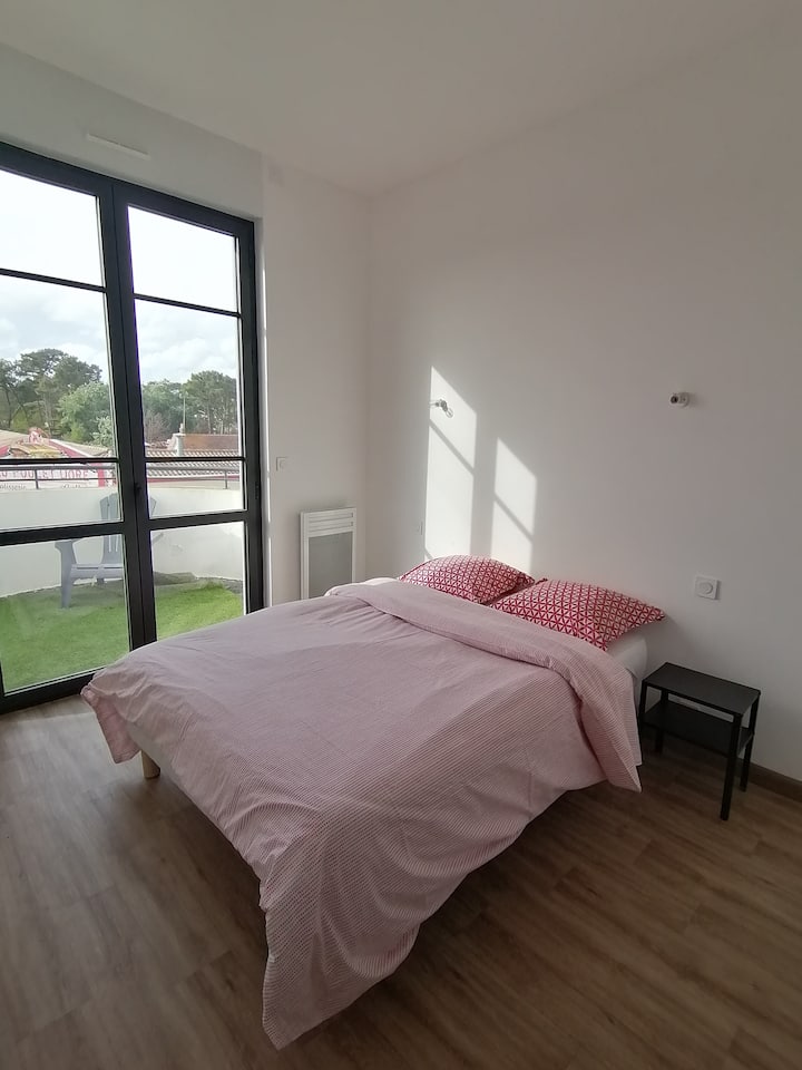 Chambre Avec Salle D'eau Et Terrasse - Notre-Dame-de-Monts