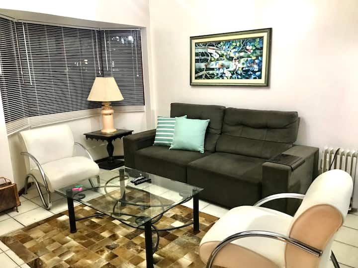 Casa No Centro De Canela-casa Amarela/wi-fi -