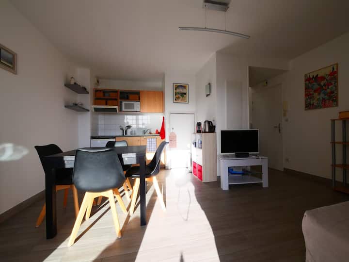 Joli F3 Dans Quartier Calme - ラ・ロシェル