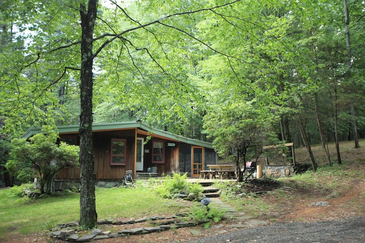 Hip House (House In The Pines) - 克洪克森