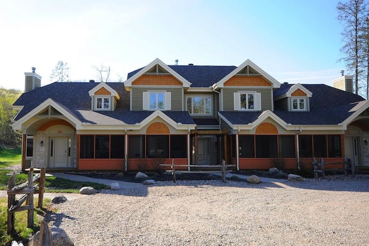 Mont Tremblant Townhouse "Le Grizzly" - Mont-Tremblant