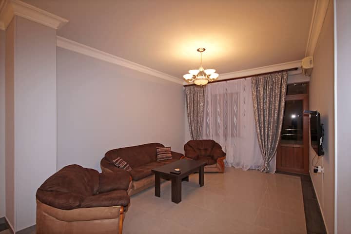 Apartment On Center Of Yerevan Tumanyan Str - Erevan