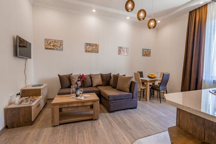 Lovely Place In Old Tbilisi - Tbilisi