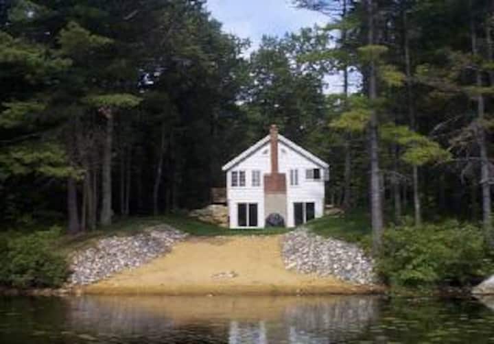 Waterfront Home, Great Views - Laconia, NH