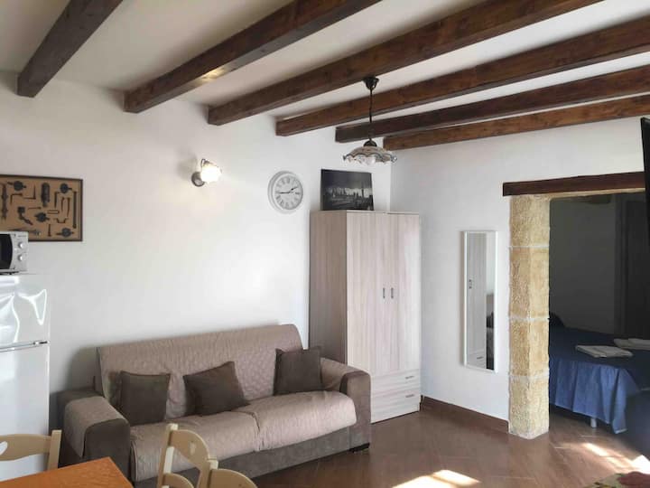 Patriziahome Apartment With External Patio - Palermo, Italy