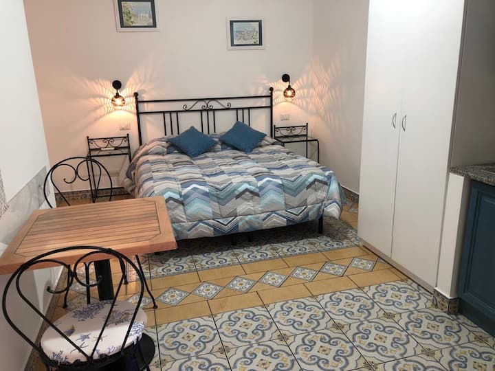 B&b Diana Brown, Camera Privata Tripla Con Bagno - Lipari