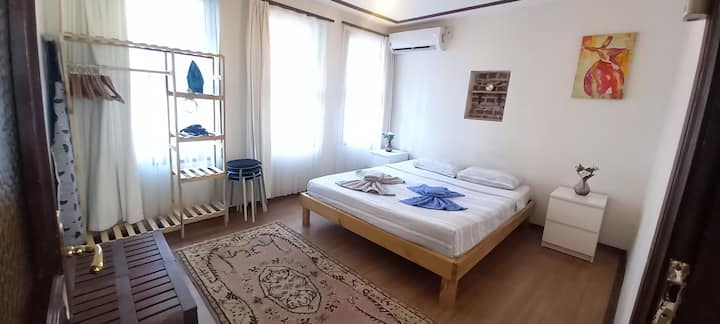 " Bonita Casa "
Harika Konum
Tuş Takımı Ile Giriş - Estambul