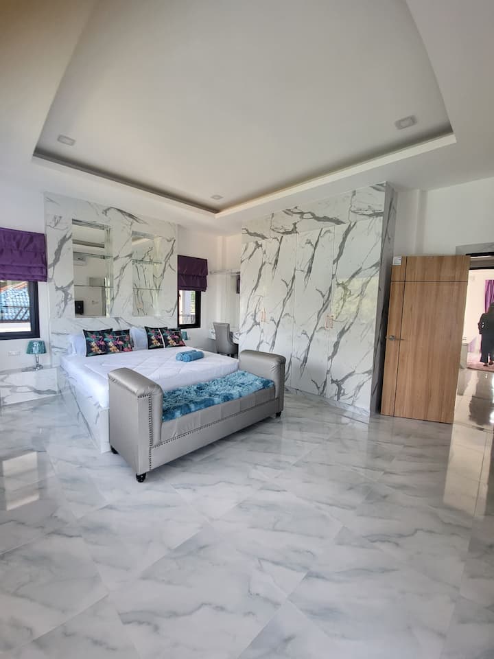 Lee Pool Villa 39 ใกล้ทะเล ส่วนตัว - Pattaya City