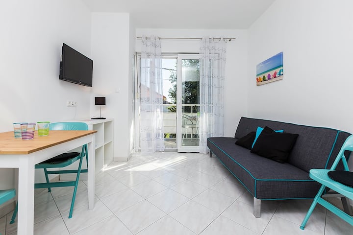 Apartman Za Dvije + Jedna Osoba - Biograd na Moru