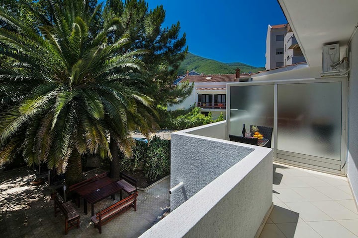 Cousy Apartment With Lovely Terrace - Budva