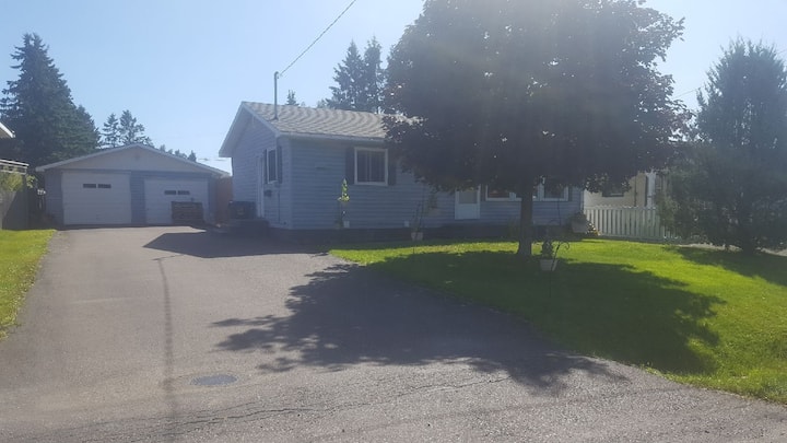Spacious,relaxing Home With Full Finished Basement - Sault Ste. Marie