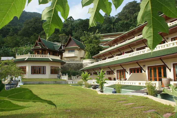 3 Bedroom Apartment In Luxury Resort. 195 Sqm - Patong