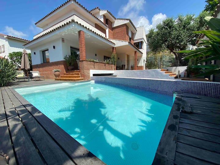 “Entre Dos Azules” Barcelona By The Sea - Montmeló