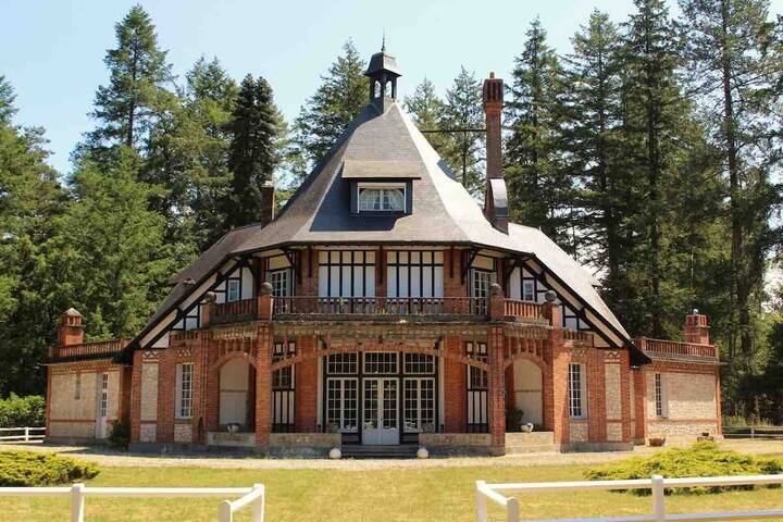 Une Expérience Hors Du Temps - Nouan-le-Fuzelier