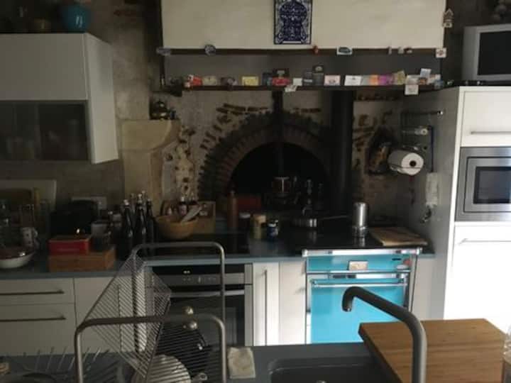 La Maison Bleue De Husseau (Semi-troglodytique) - Amboise