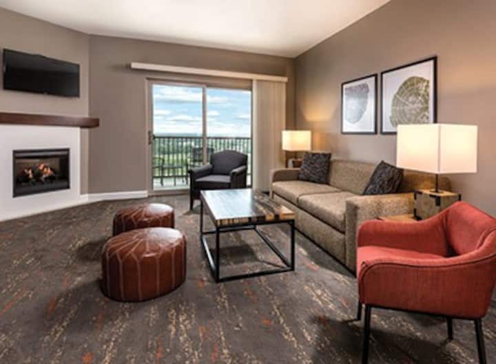 Beautiful Condo W/ 4 Beds Sleeps 8! Marble Falls - Marble Falls, TX