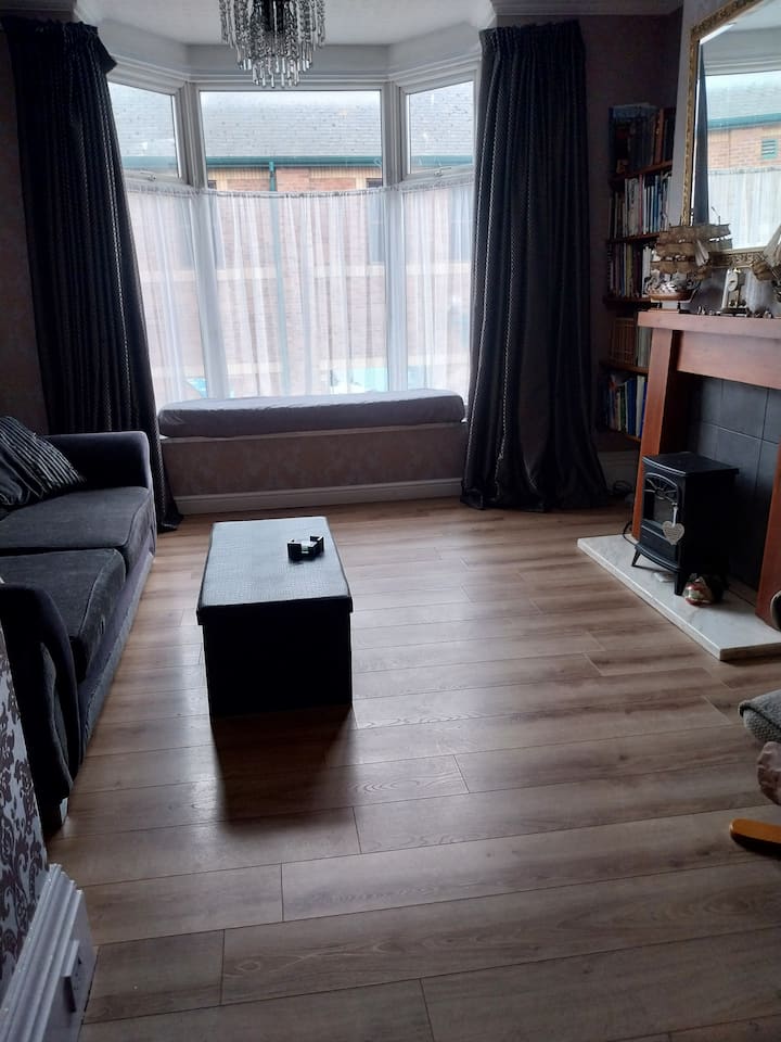 Bridlington 4 Bedroom 4 Storey Town Centre House - Flamborough