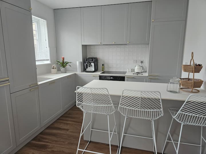 Beautiful 2 Bedroom House - Edinburgh