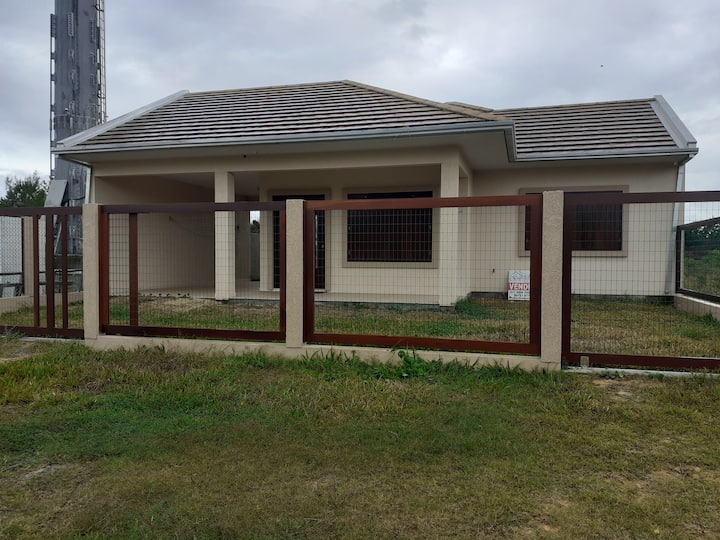 Casa Top 
Bal. Atlântico  
Rua Sta Maria 8327
Asal - Arroio do Sal