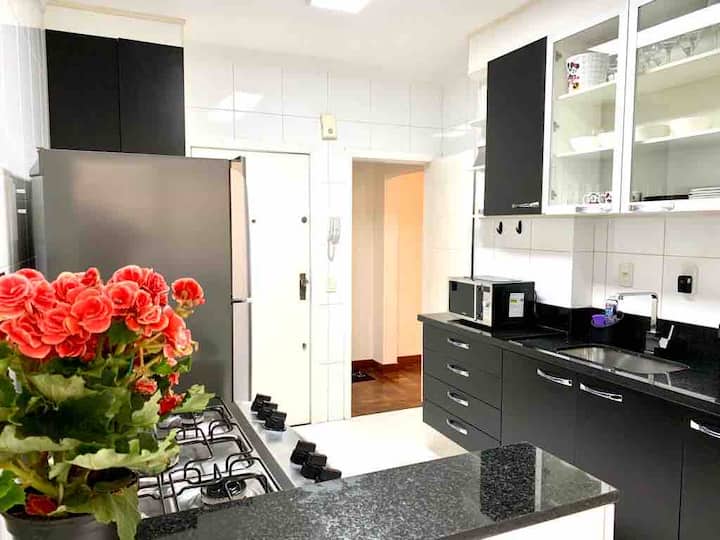 Hospitais+metro+ótima Localização E Mto Conforto - Paraíso