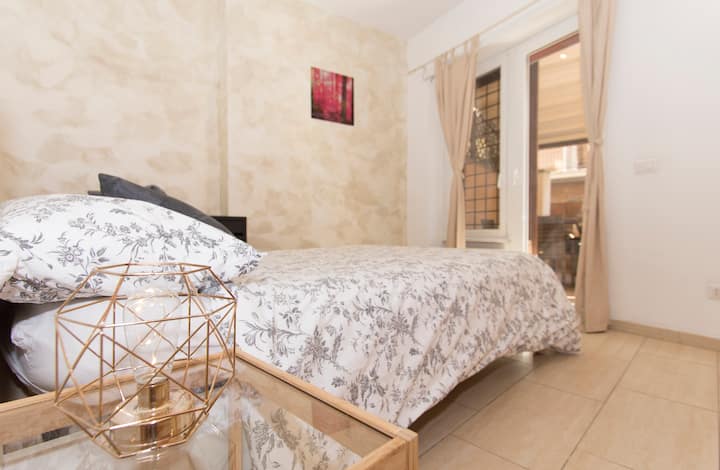 Big Terrace Apartment In Vatican Zone - Rome