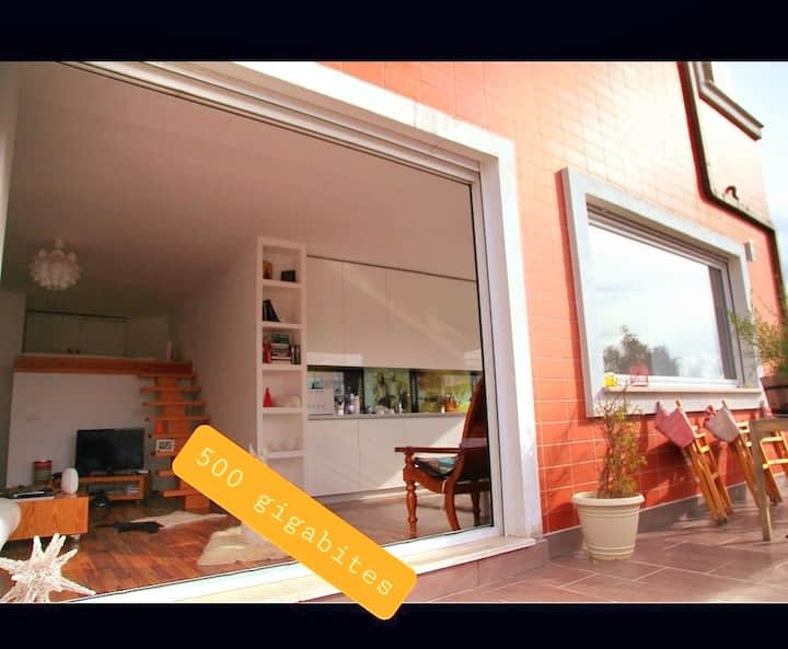140m2 Top Floor
Central Loft & 10meter From Square - Albania